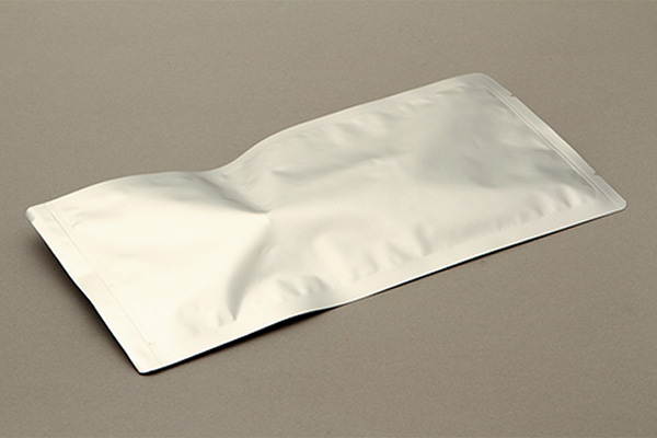 Overpouch™ - Hosokawa Yoko